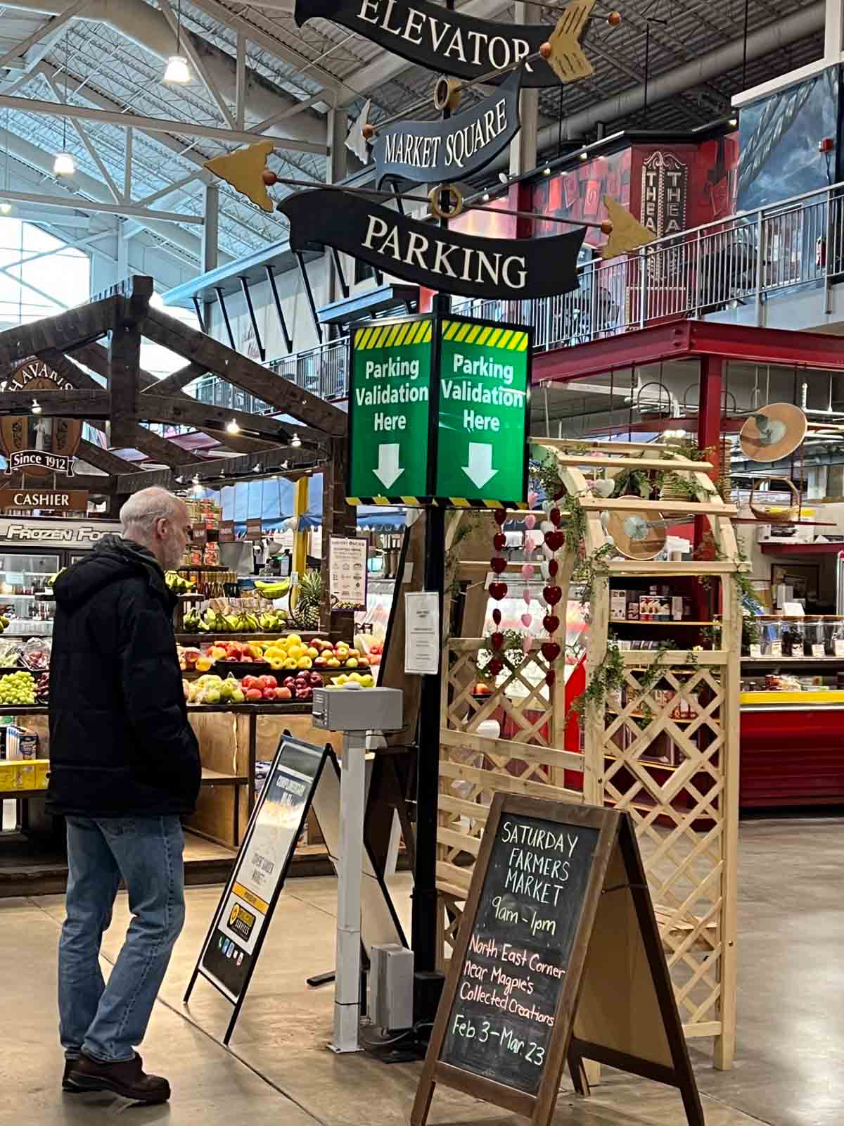 Covent Garden: Shopping, Dining, and Culture Destination