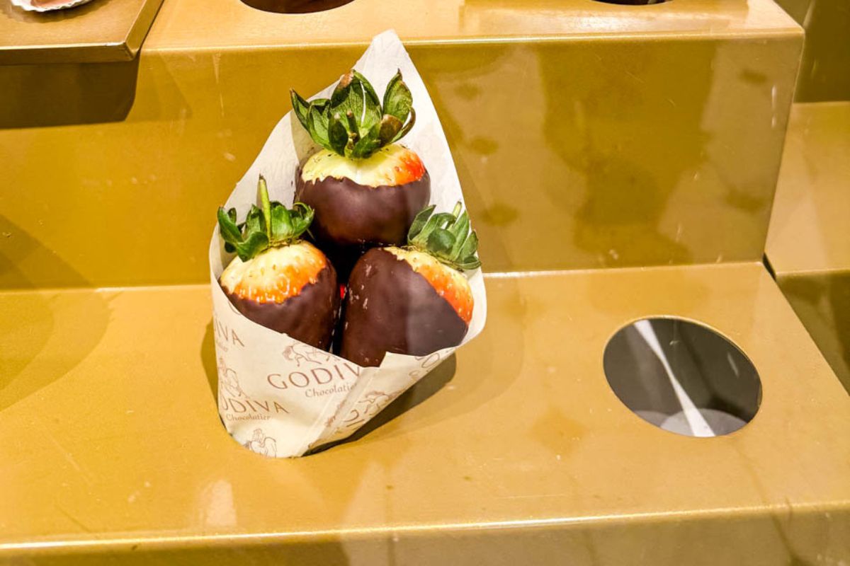 What to Eat at Harrods, London - All the Best Spots